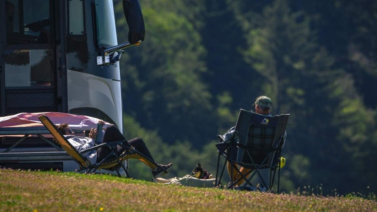 Junk RV for Cash - Get Paid for Your Junk Campers Today